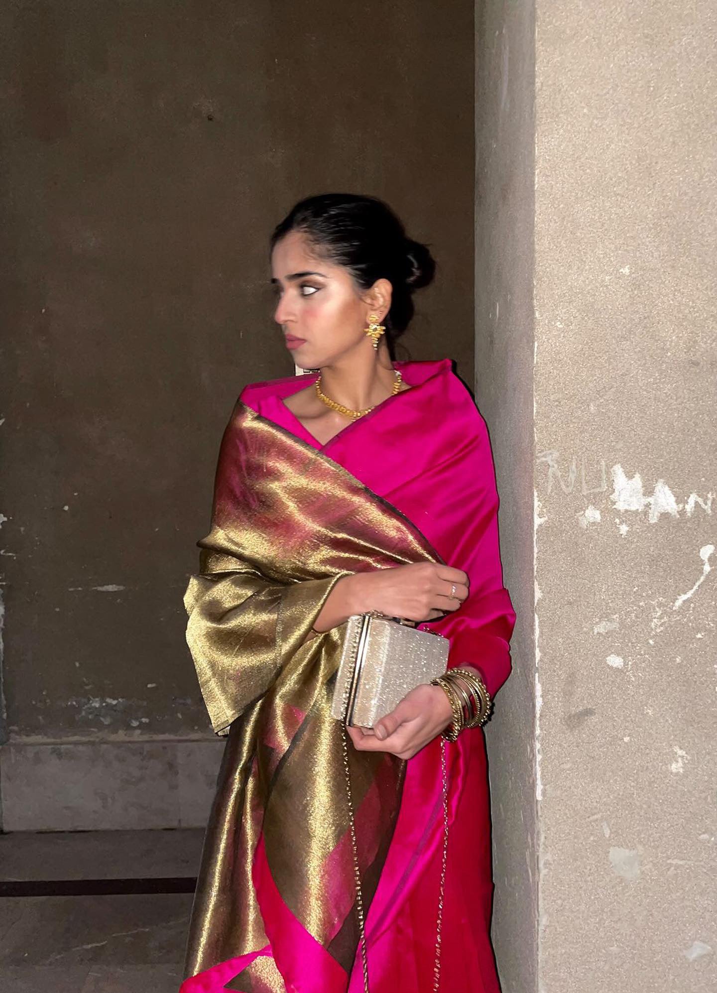 Aatshi Pink – Saareeka