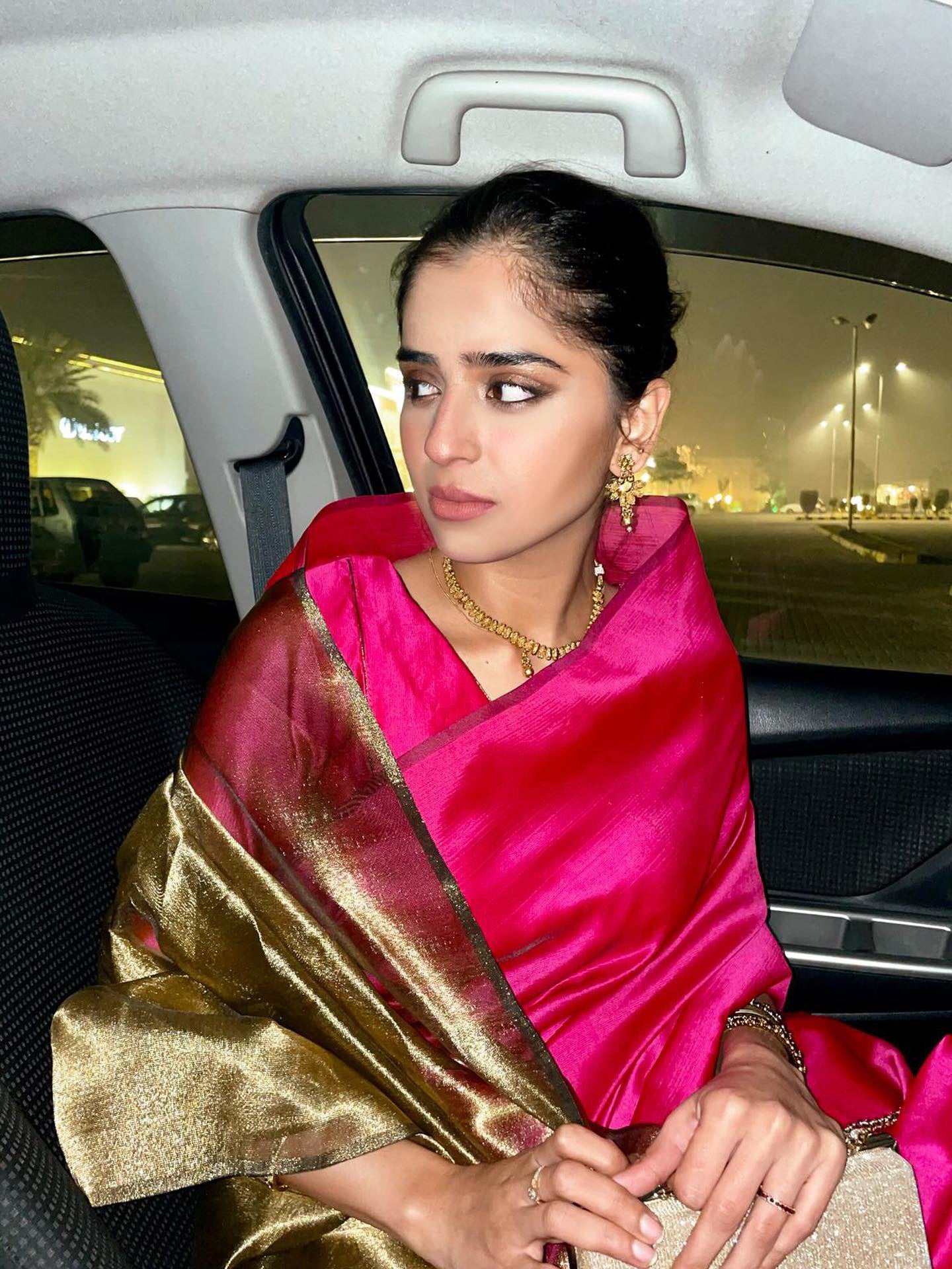 Aatshi Pink – Saareeka